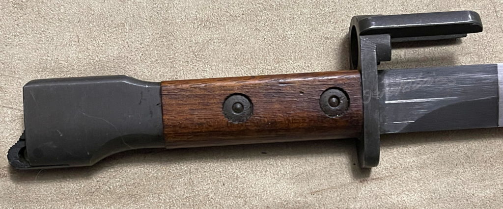 Baïonnette FAL, poignée bois (type A) « N 223 » – Géraldbaios
